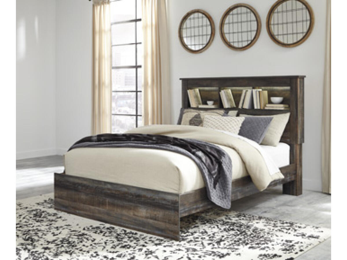 Drystan King Panel Bed – Room to Room Furniture - Tupelo, MS Furniture ...